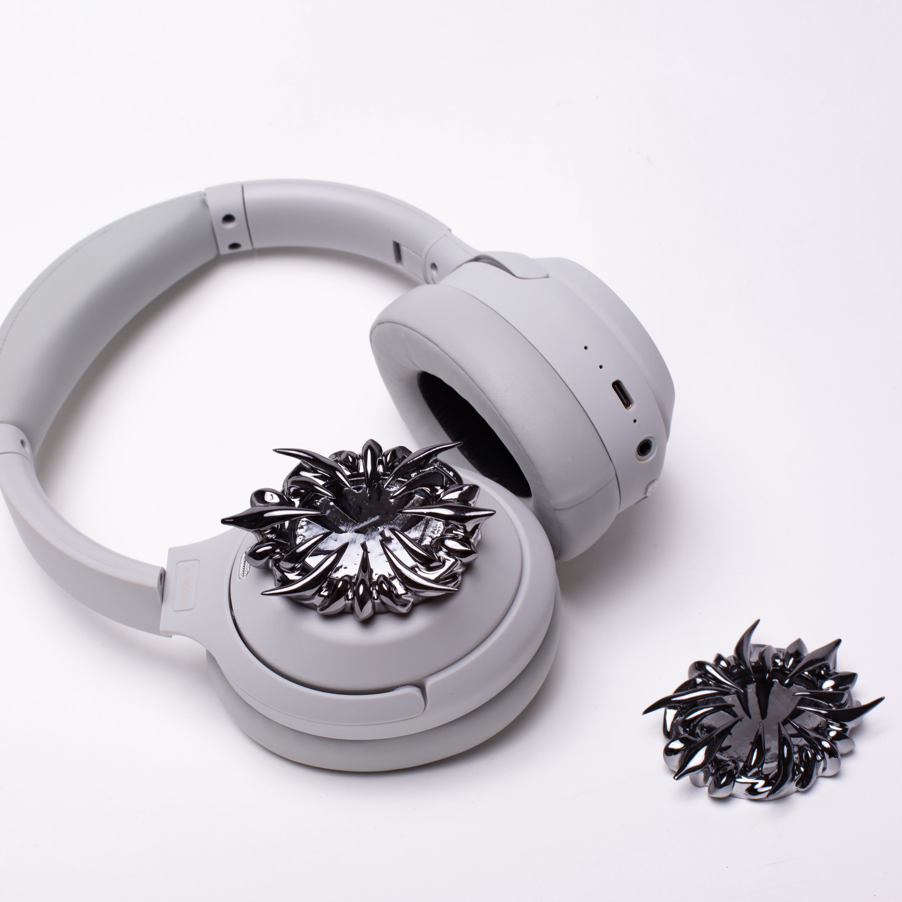 Throne for Sony XM4 – Lux or Bliss