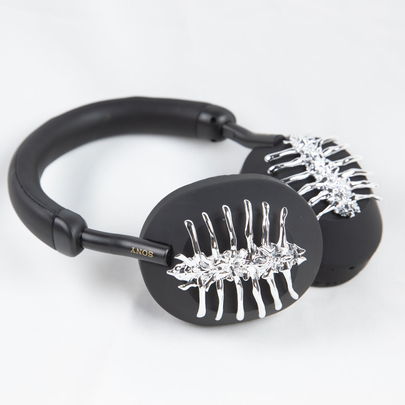 Silver Spine for Sony XM5 – Lux or Bliss